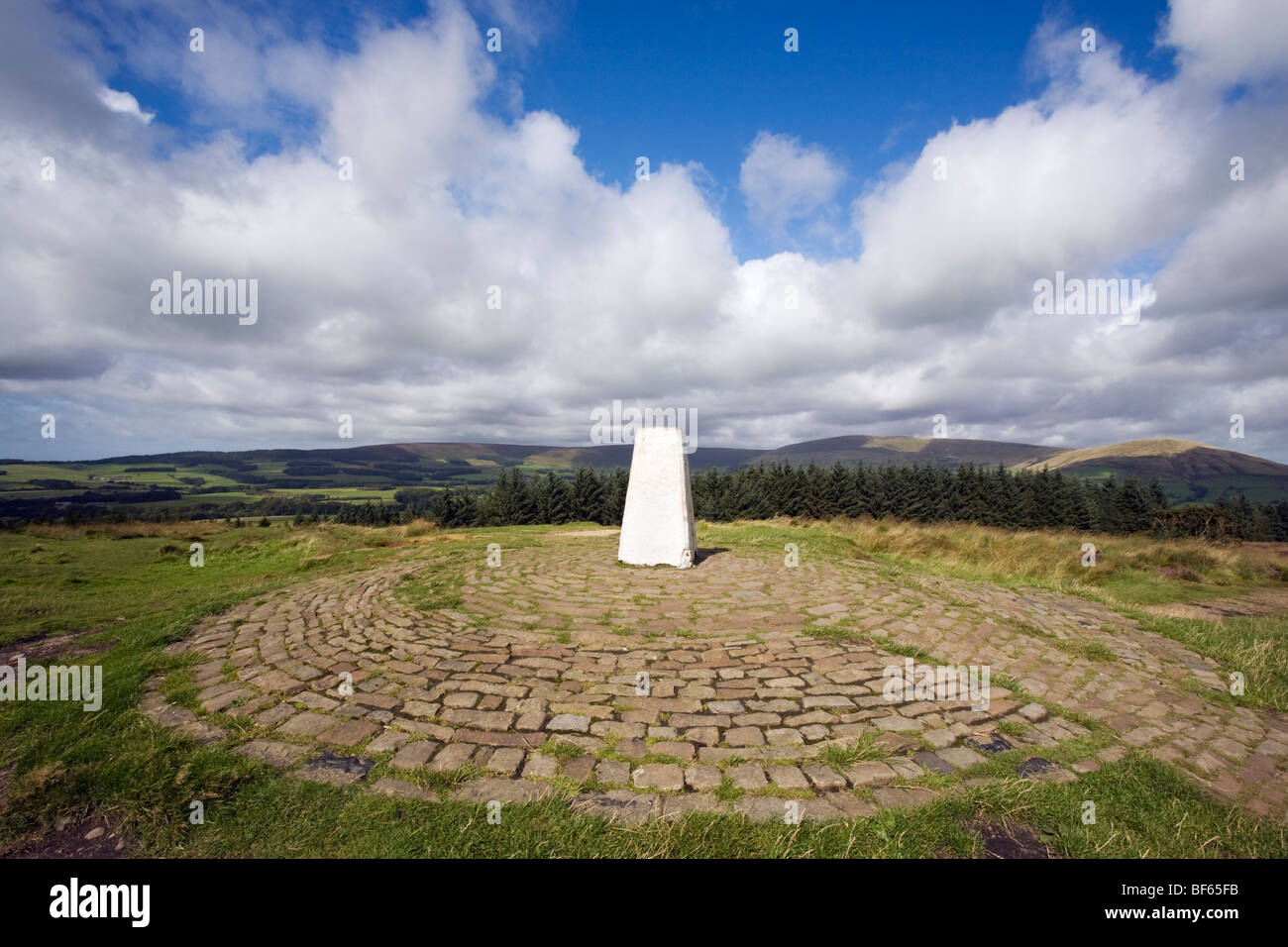 Beacon fell country park lancashire hi-res stock photography and images ...