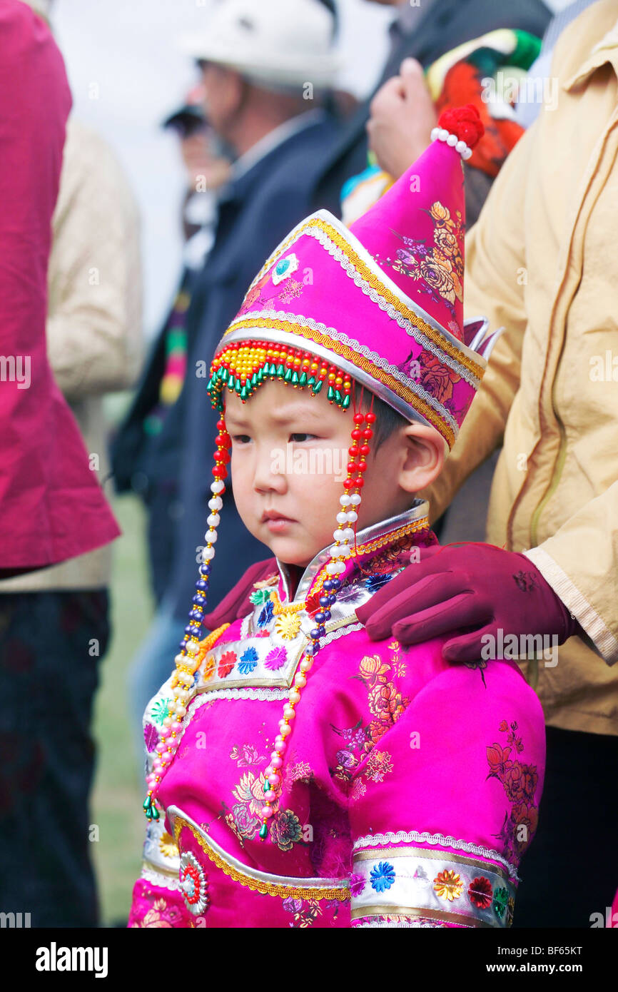 Mongolian girl in traditional costume, Nalati Grassland, Ili Kazakh ...