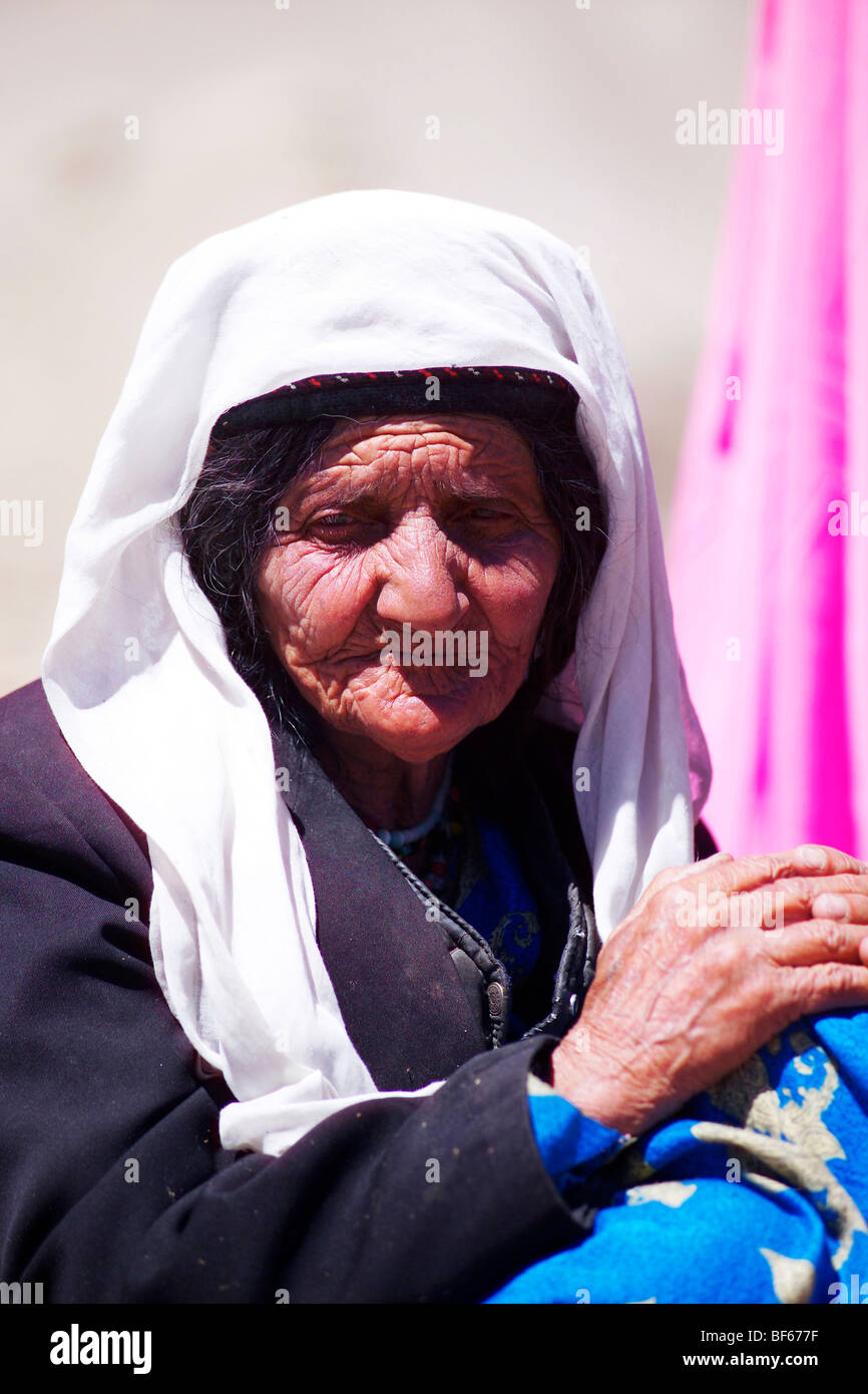 Uyghur woman in traditional costume hi-res stock photography and images ...