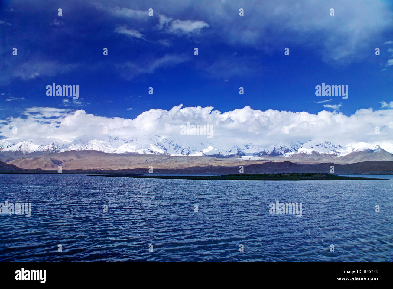 Ili kazakh autonomous prefecture hi-res stock photography and images ...