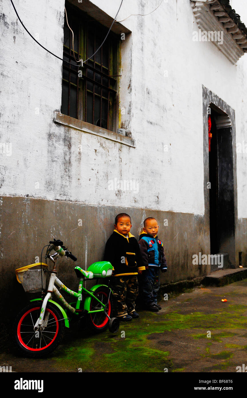 Old Hui Style Architecture High Resolution Stock Photography and Images ...