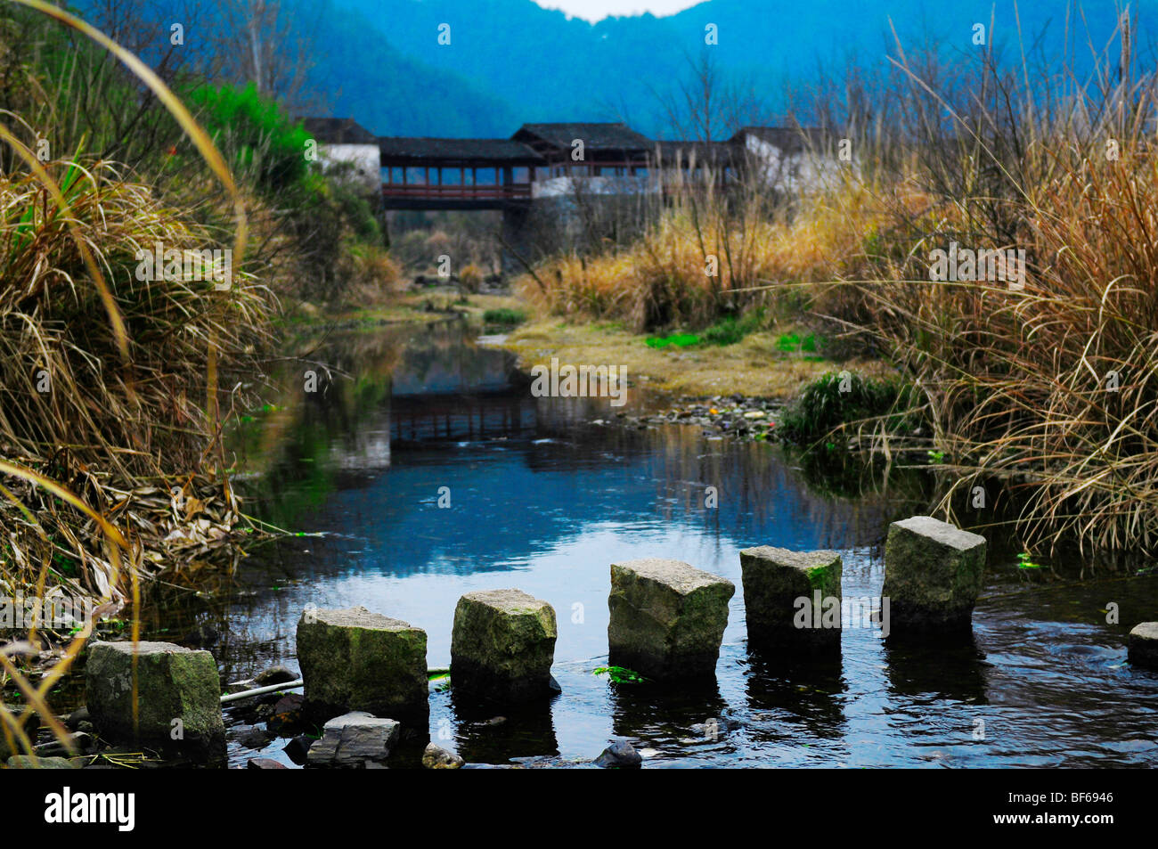 Rainbow bridge qinghua town wuyuan hi-res stock photography and images ...