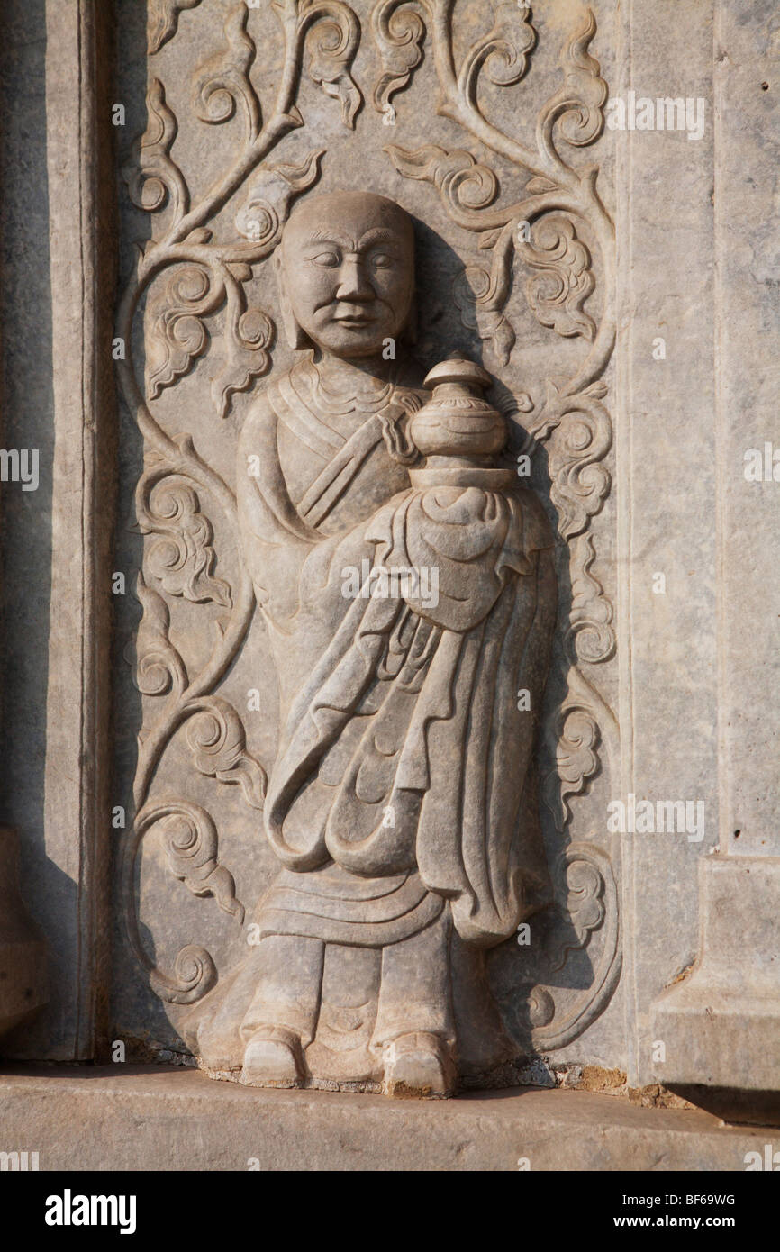 Marble wall carving of Buddha in Vajrasana Pagoda, Biyun Temple ...