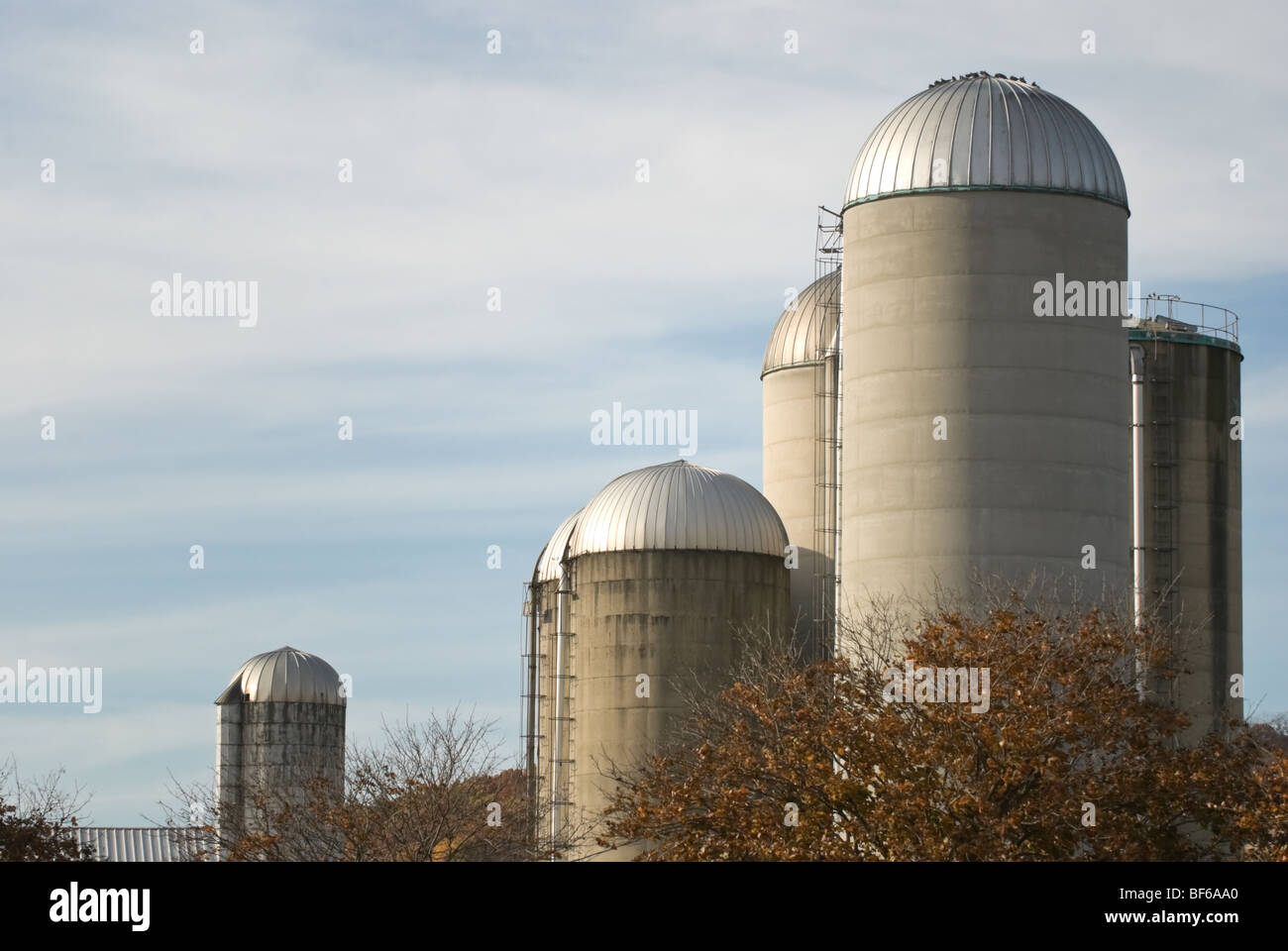 Many silos hi-res stock photography and images - Alamy