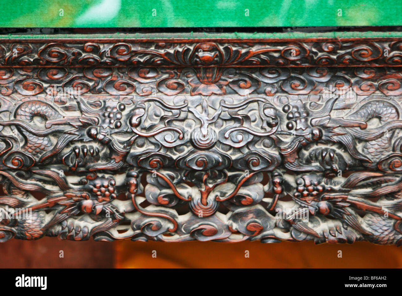 Wooden carved furniture hi-res stock photography and images - Alamy