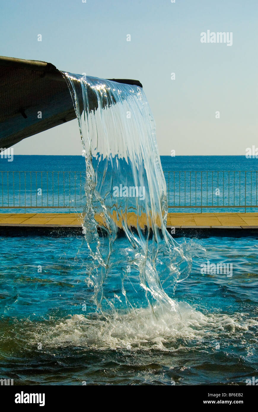 Blue water feature hi-res stock photography and images - Alamy