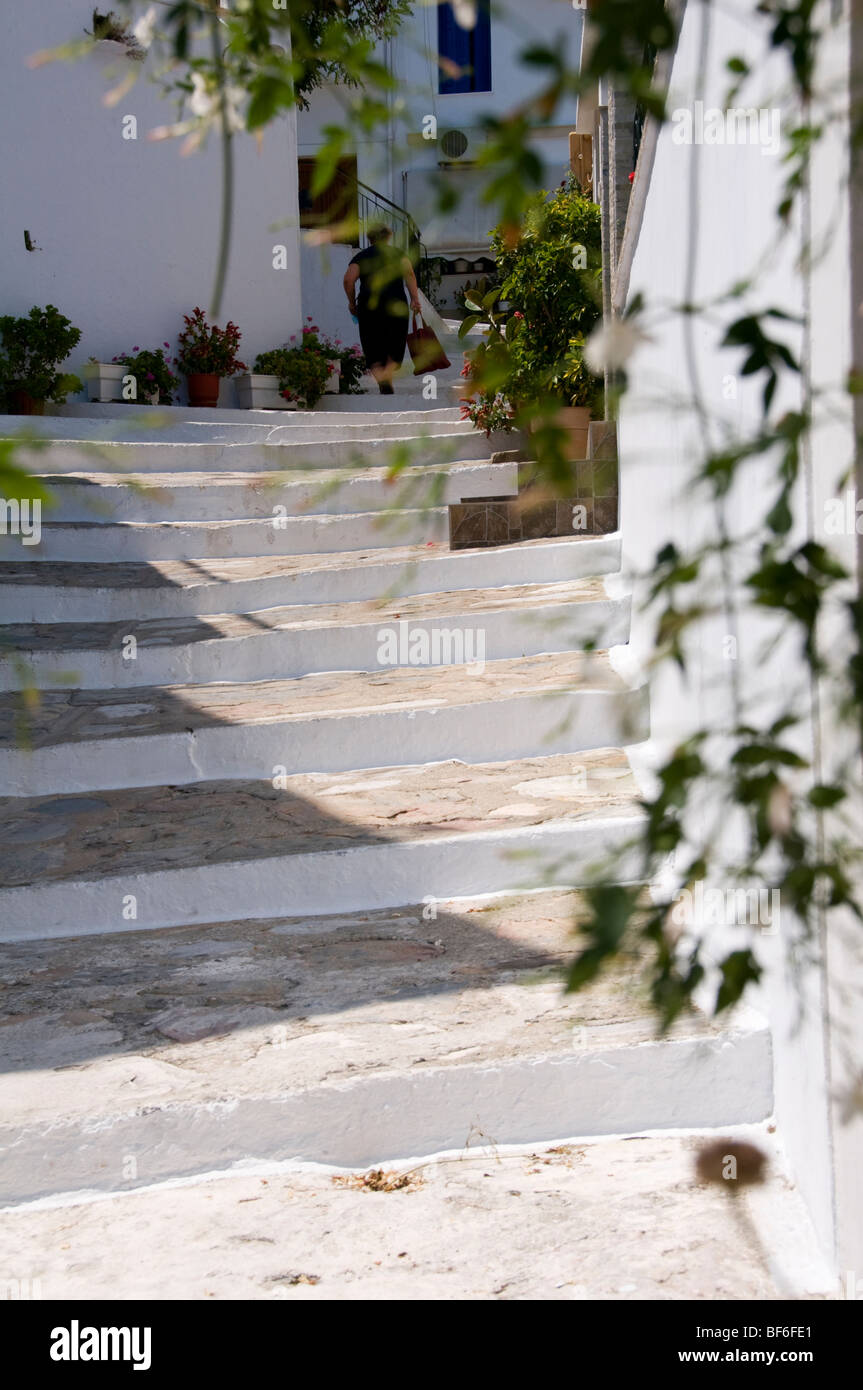 Traditional greek woman portrait hi-res stock photography and images ...