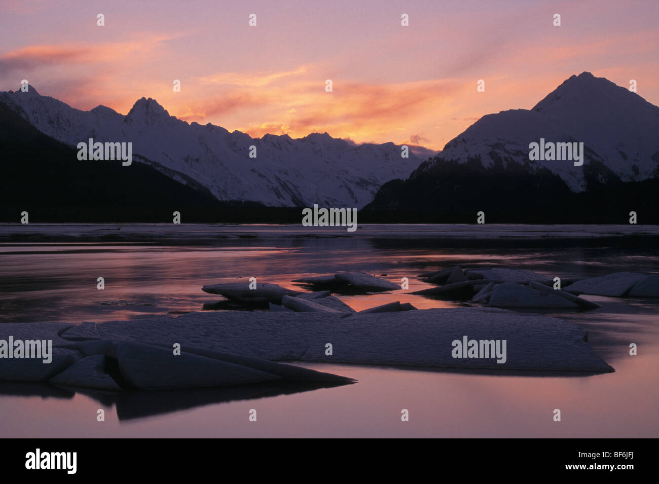 Fluss alaska hi-res stock photography and images - Alamy