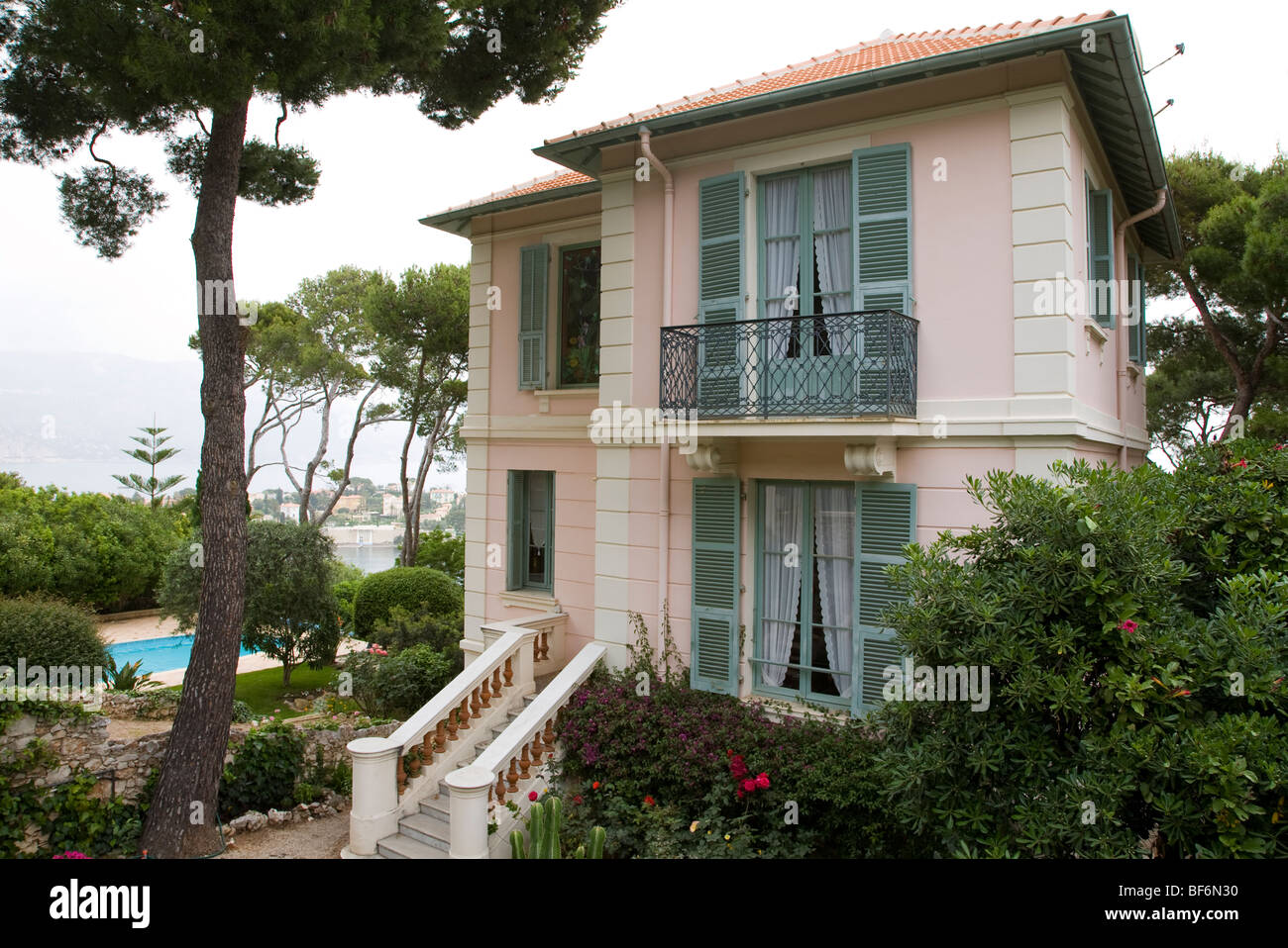 Villa azur hi-res stock photography and images - Alamy