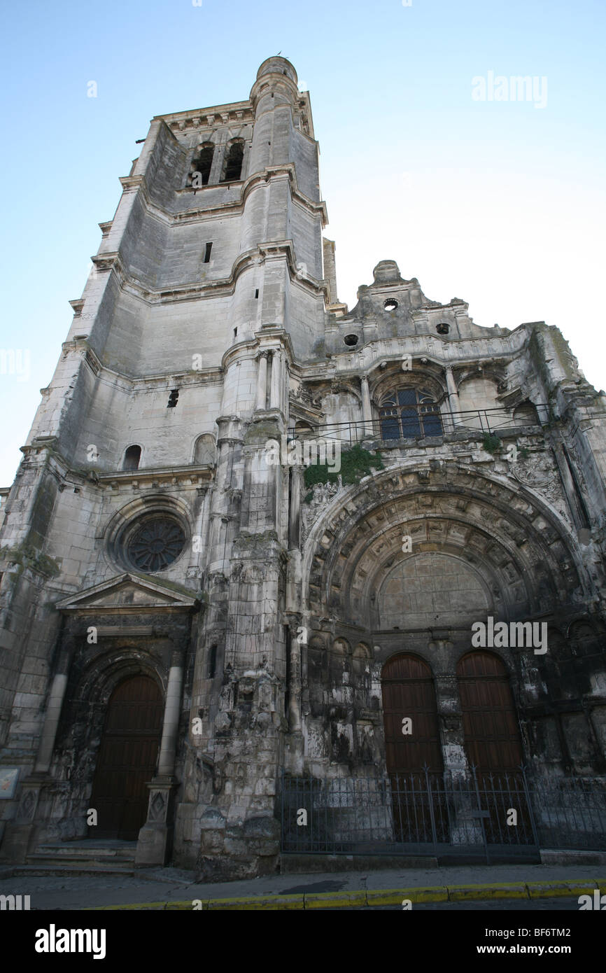 Tonnerre hi-res stock photography and images - Alamy