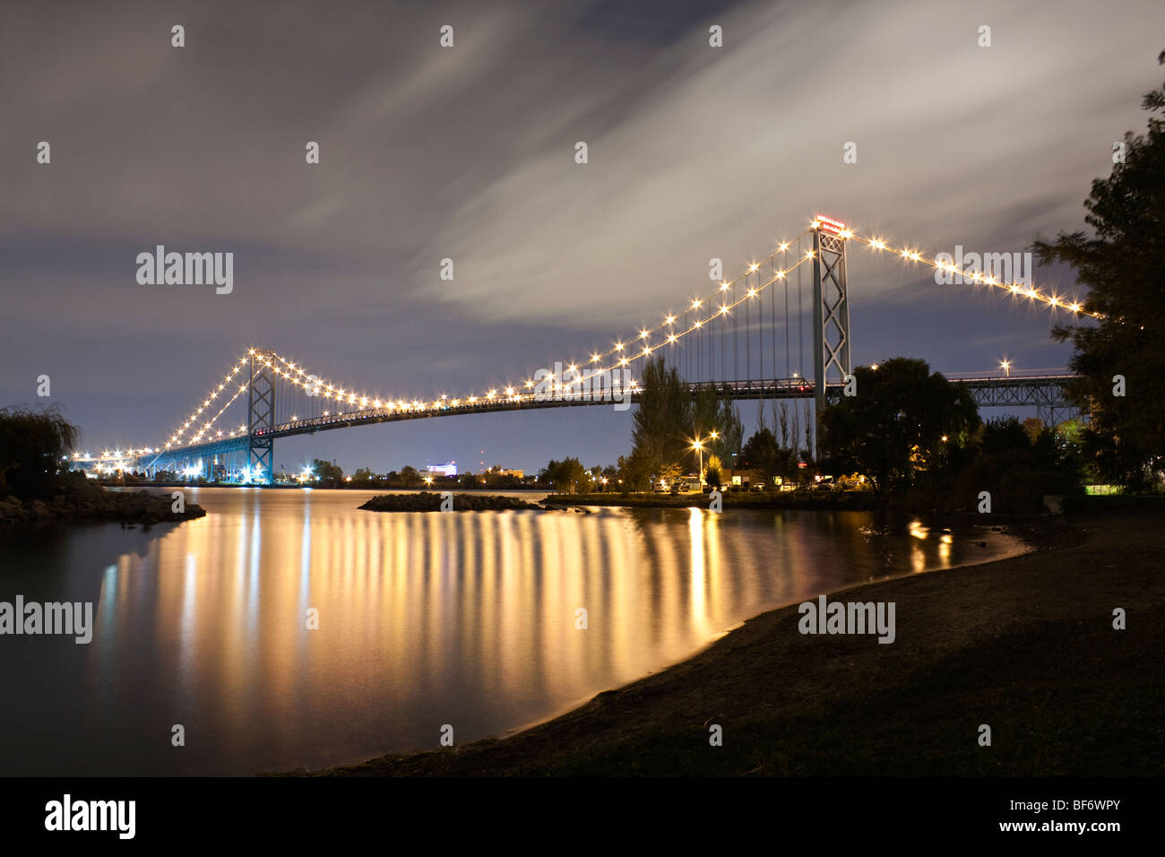 Ambassador Bridge Detroit-Windsor Stock Photo - Alamy