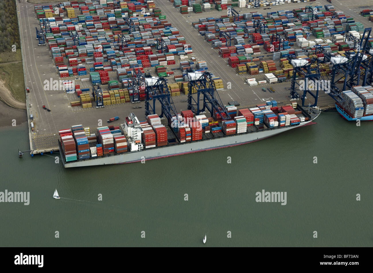 Hannover Bridge at the Port of Felixstowe UK Stock Photo - Alamy