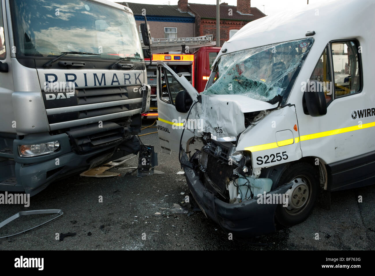Crash between bus and HGV Lorry Stock Photo - Alamy