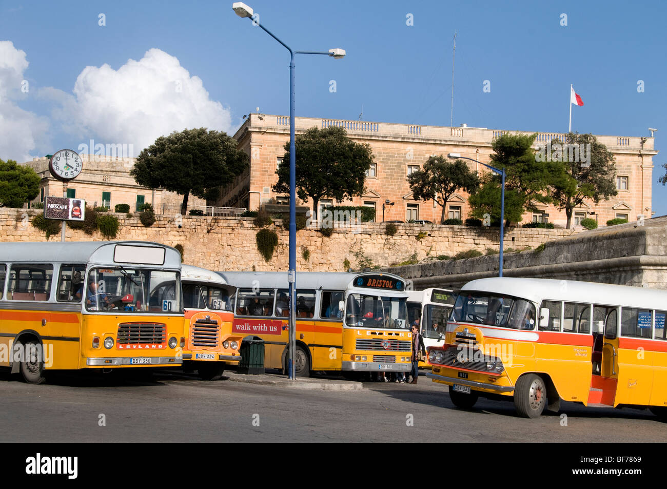 Malta Valletta City Bus Yellow Public Transport Stock Photo - Alamy