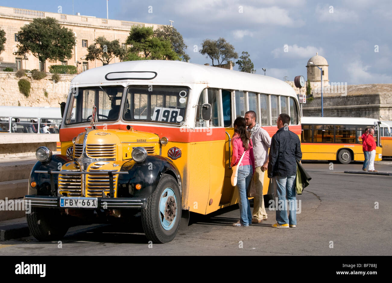 Malta Valletta City Bus Yellow Public Transport Stock Photo - Alamy