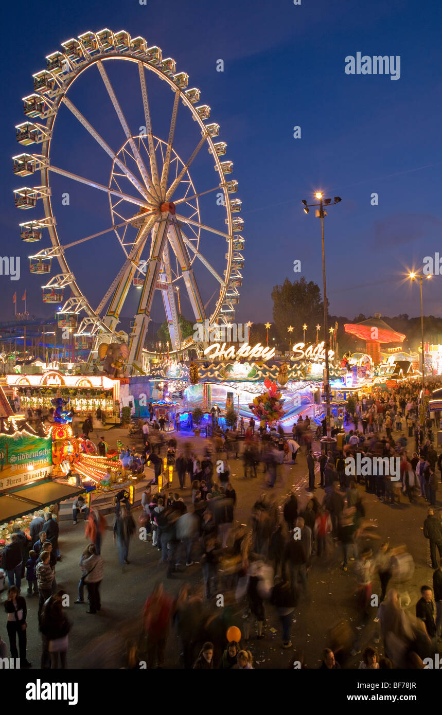 Ferris wheel at the Cannstatter Volksfest in Stuttgart, Stuttgart ...