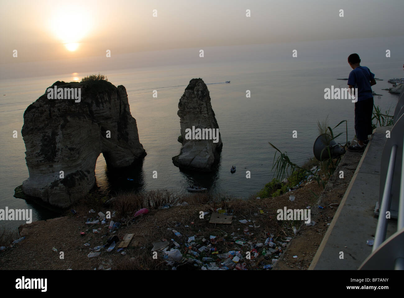 Rouche rock hi-res stock photography and images - Alamy