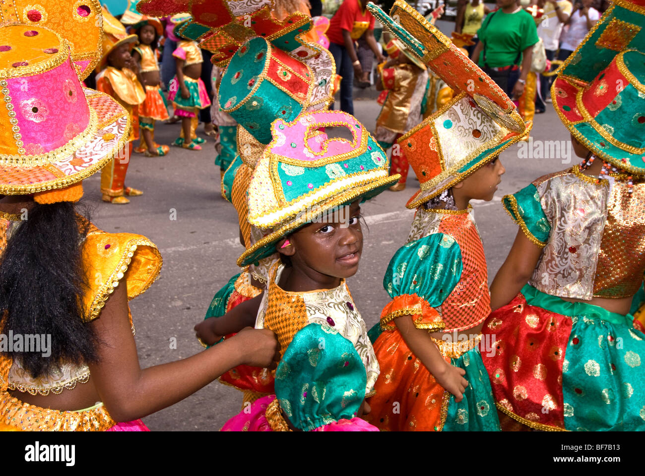 Children dancing in the parade at the Curacao Carnival Stock Photo - Alamy