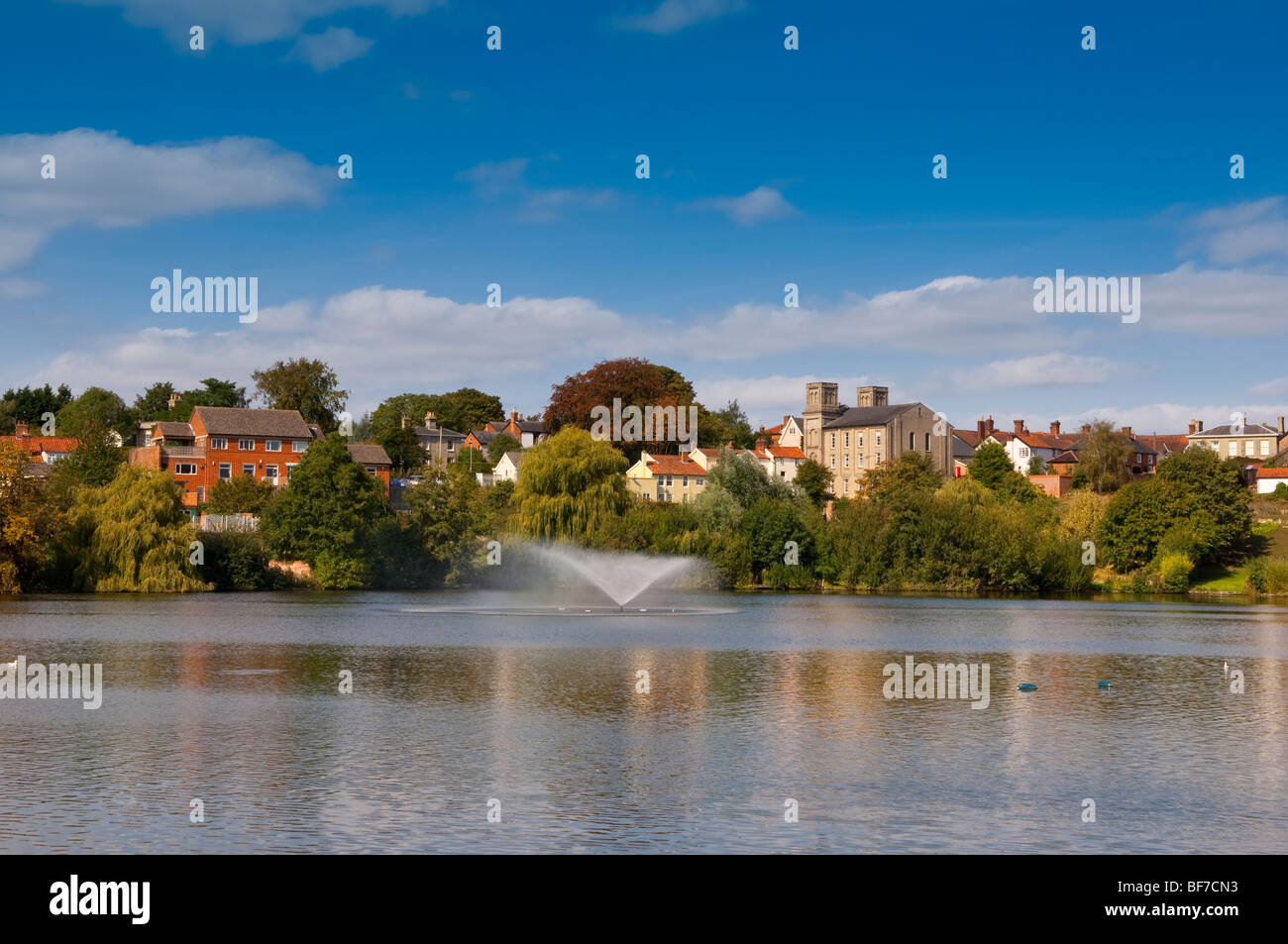 Diss town lake hi-res stock photography and images - Alamy
