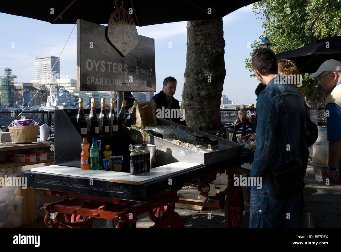 Costermonger barrow hi-res stock photography and images - Alamy