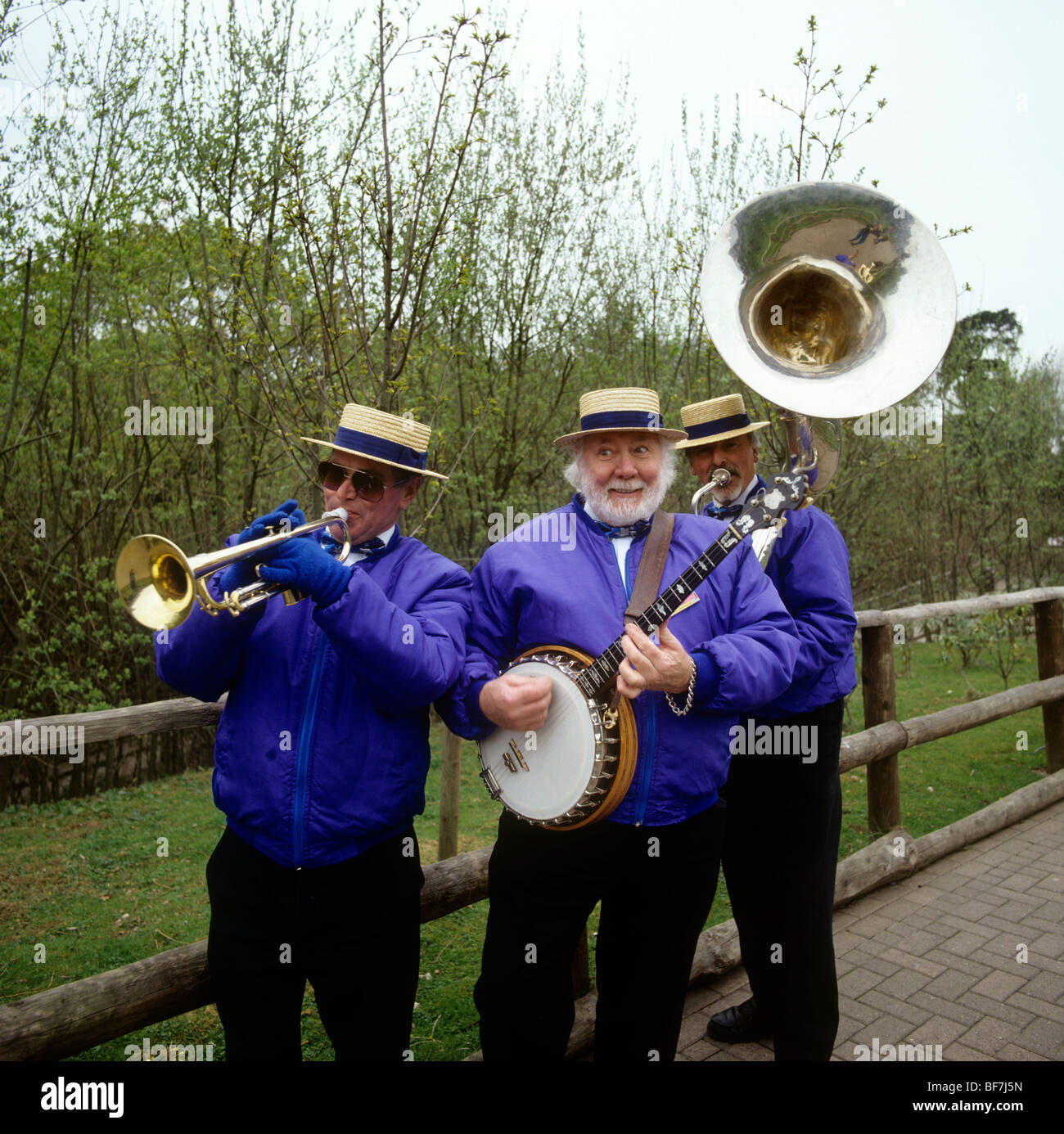 UK, England, Staffordshire, Alton Towers, trad jazz band entertaining ...