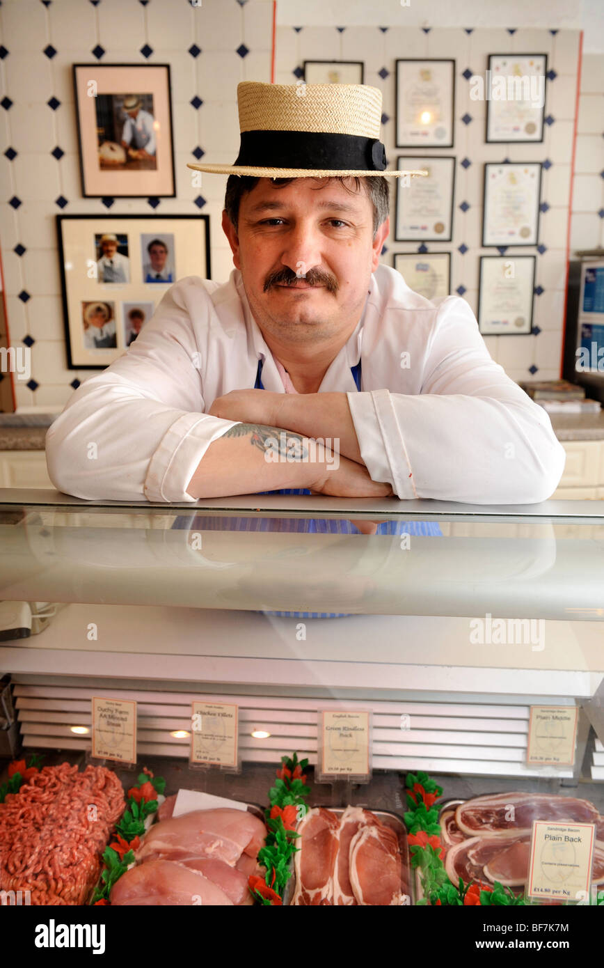 Butcher chicken uk hi-res stock photography and images - Alamy