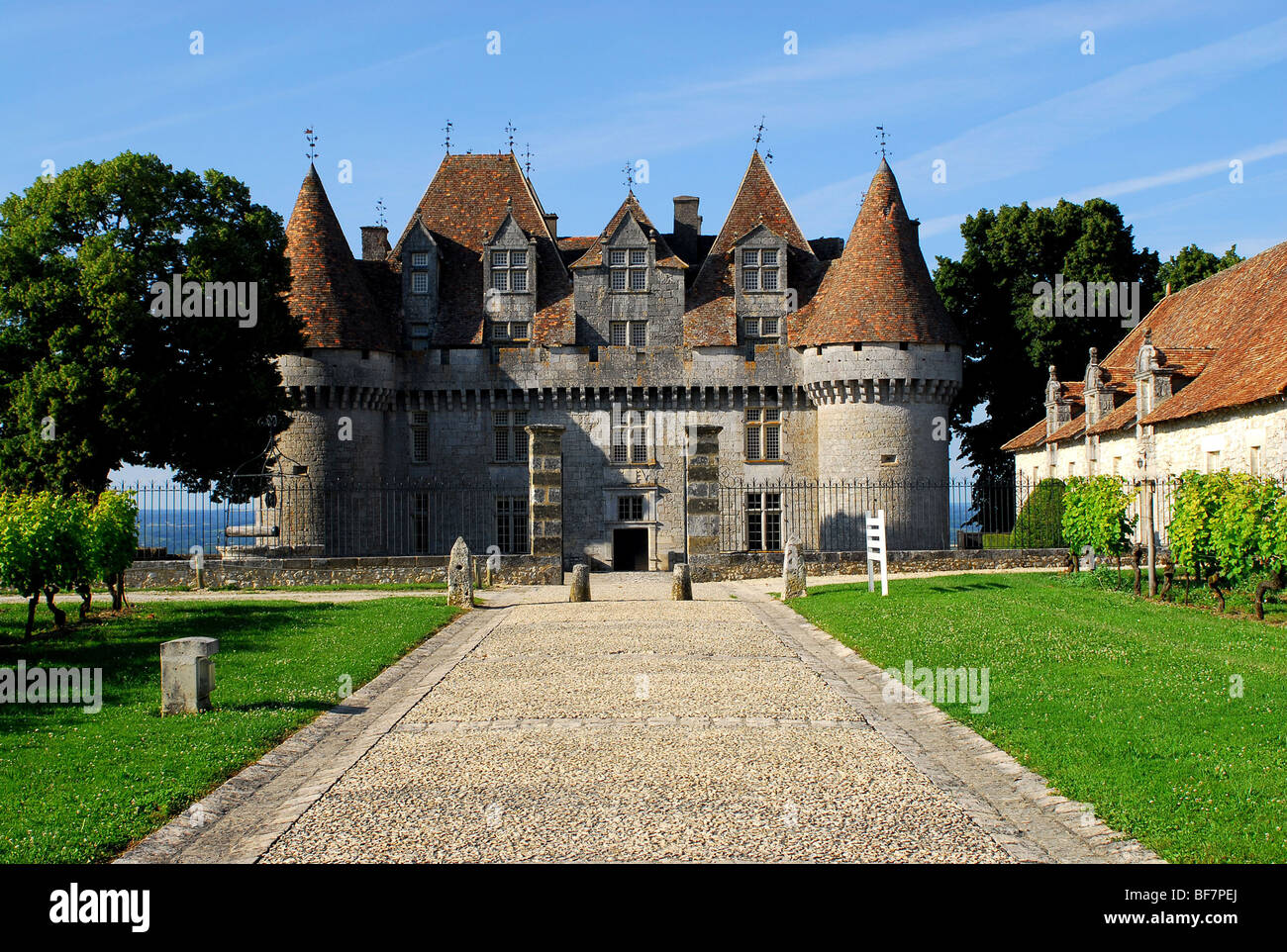 Monbazillac (24): the castle Stock Photo - Alamy