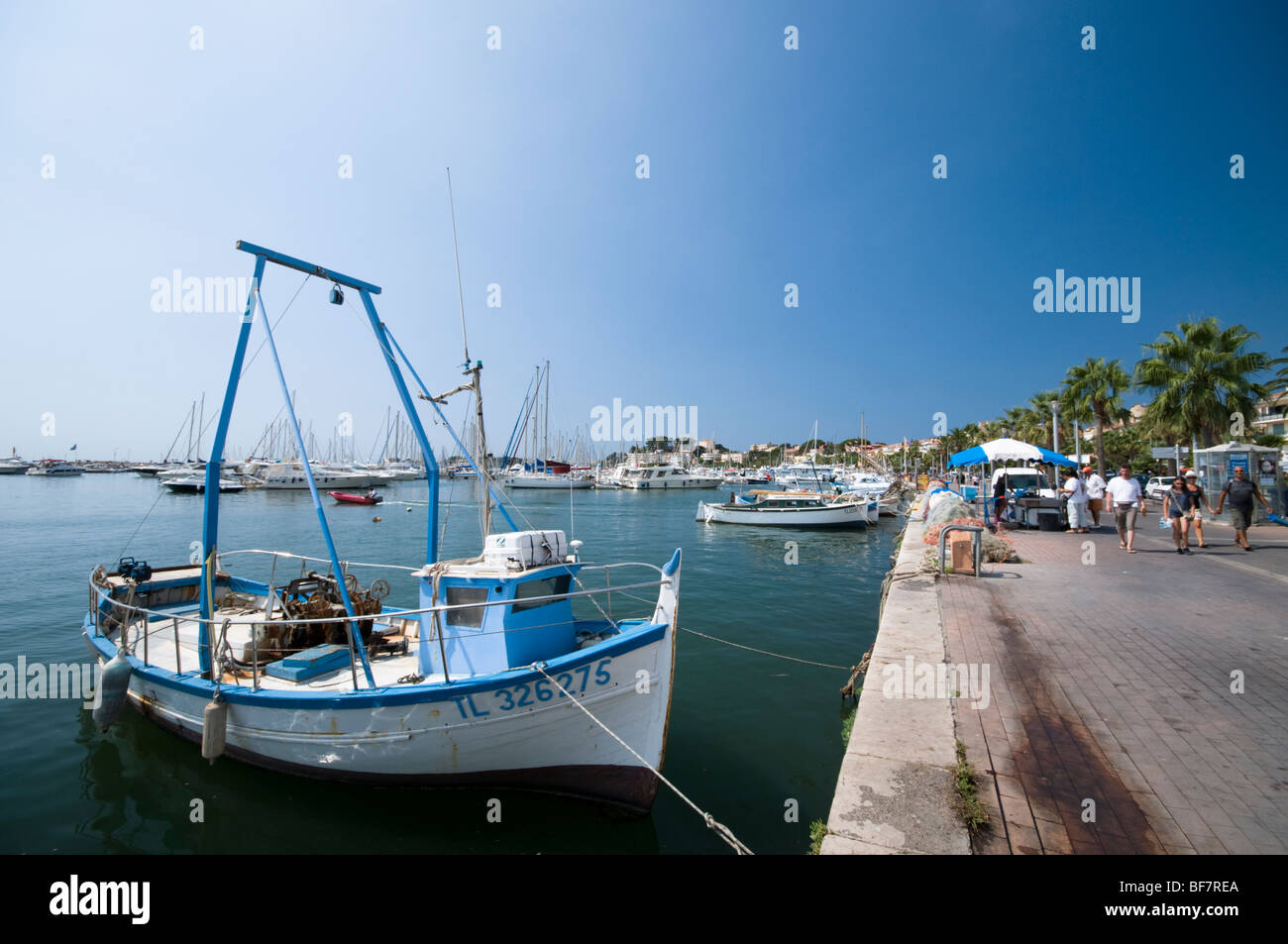 Bandol Port, Cote d'Azur, South France Stock Photo - Alamy