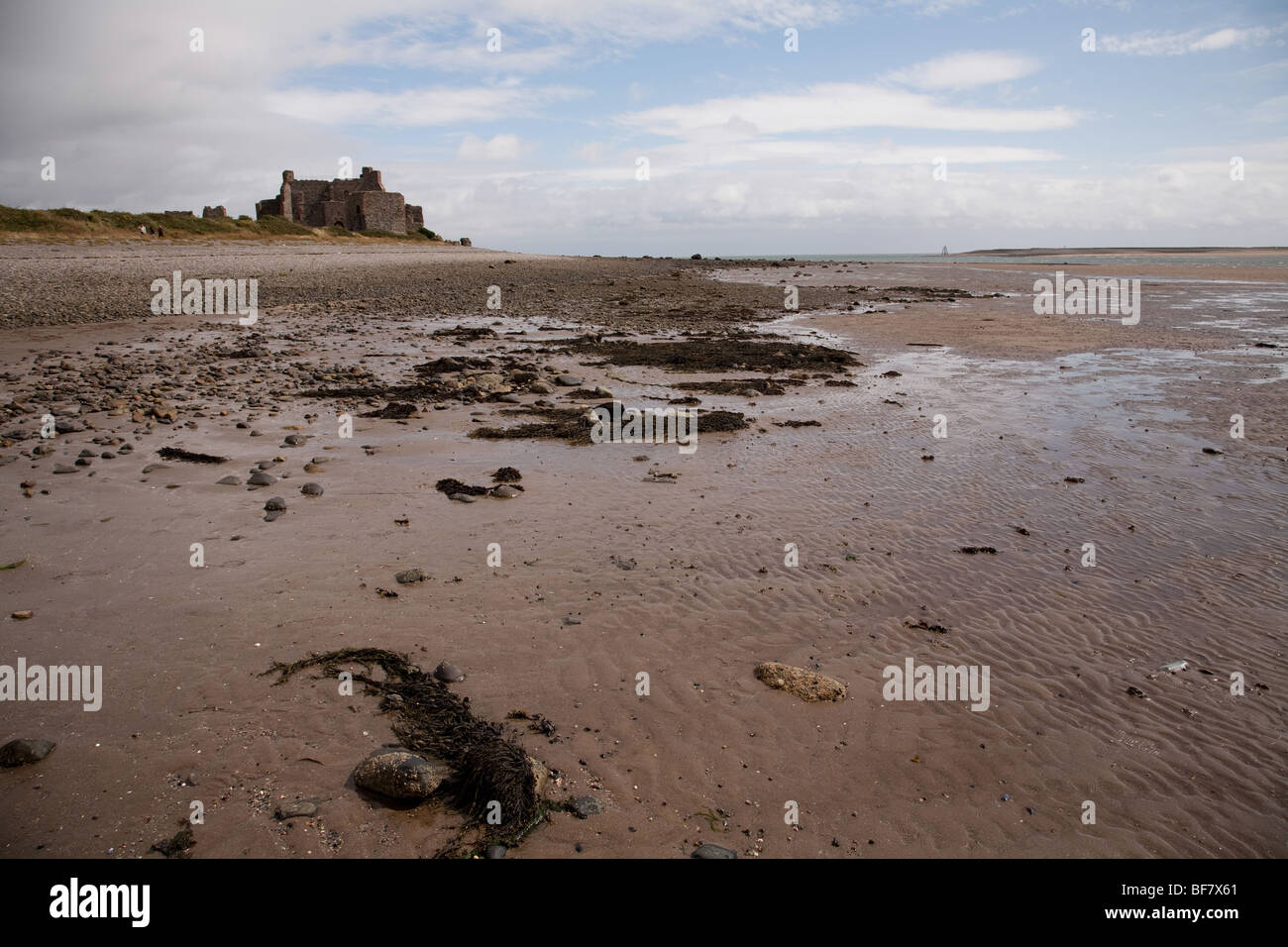 The castle on Piel Island, near Barrow-in-Furness Stock Photo - Alamy