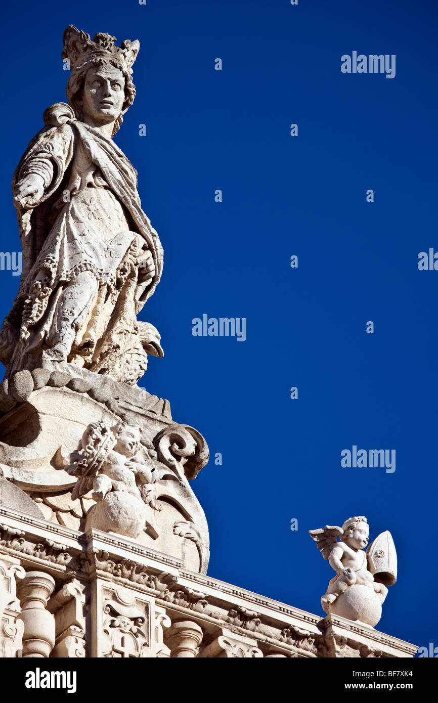 Baroque statue detail on the Basilica Di Santa Croce Lecce Puglia Italy ...