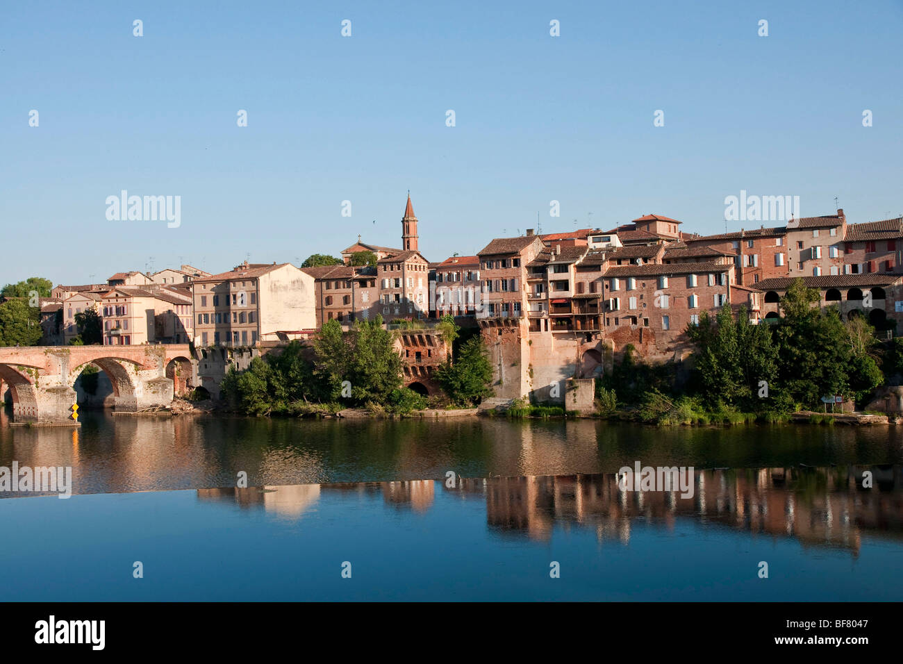 Fluvial landscape hi-res stock photography and images - Alamy