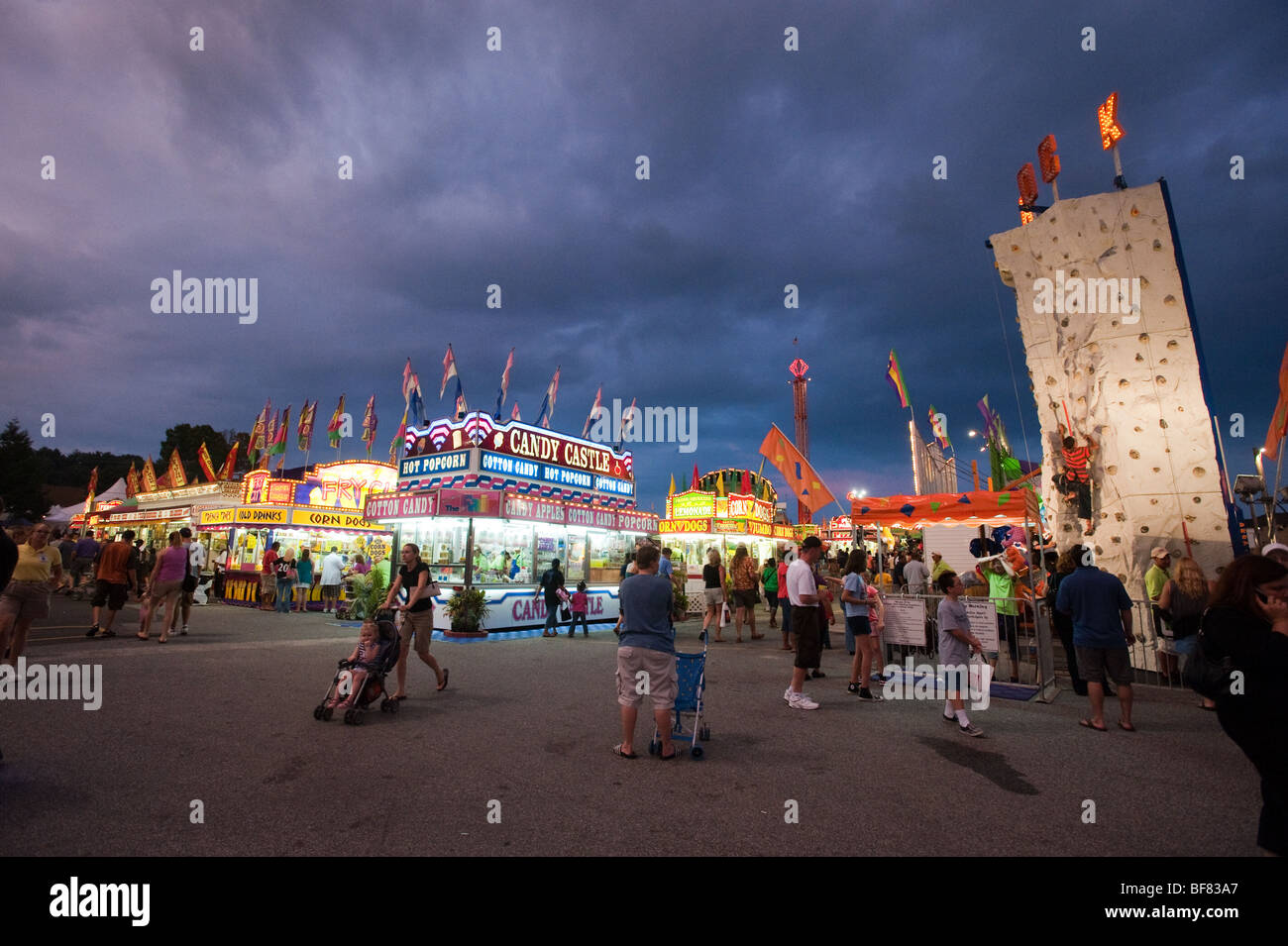 State fair carnival midway at night Stock Photo - Alamy