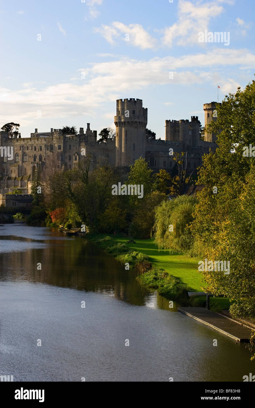 Warwick Castle seen from Castle Bridge Autumn Stock Photo - Alamy