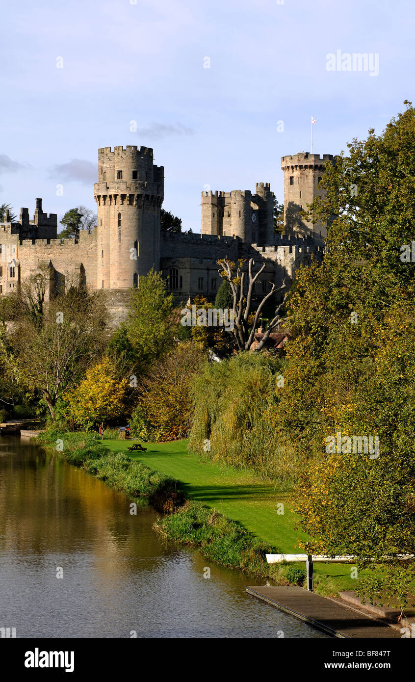 English castle castles hi-res stock photography and images - Alamy