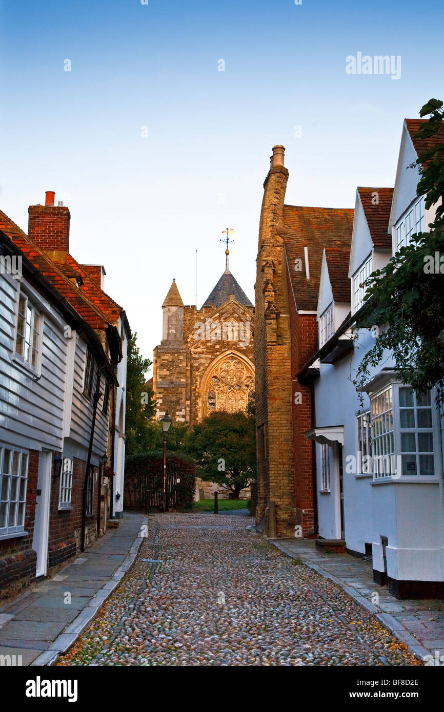 Cobbles on church street hi-res stock photography and images - Alamy
