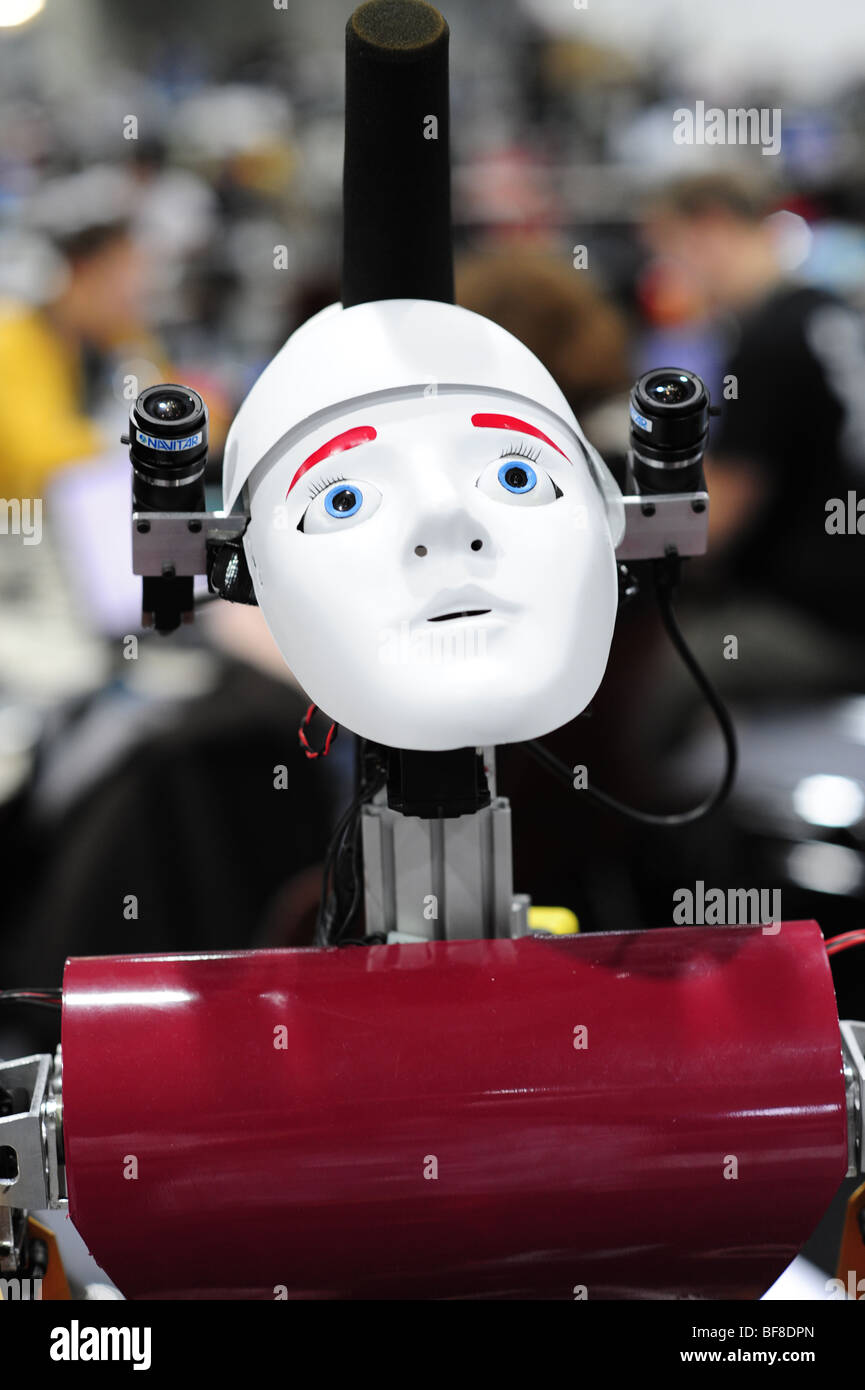 Humanoid robot view hi-res stock photography and images - Alamy
