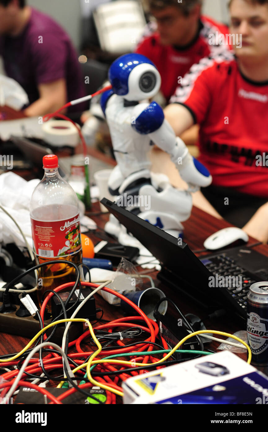Robotics programming hi-res stock photography and images - Alamy