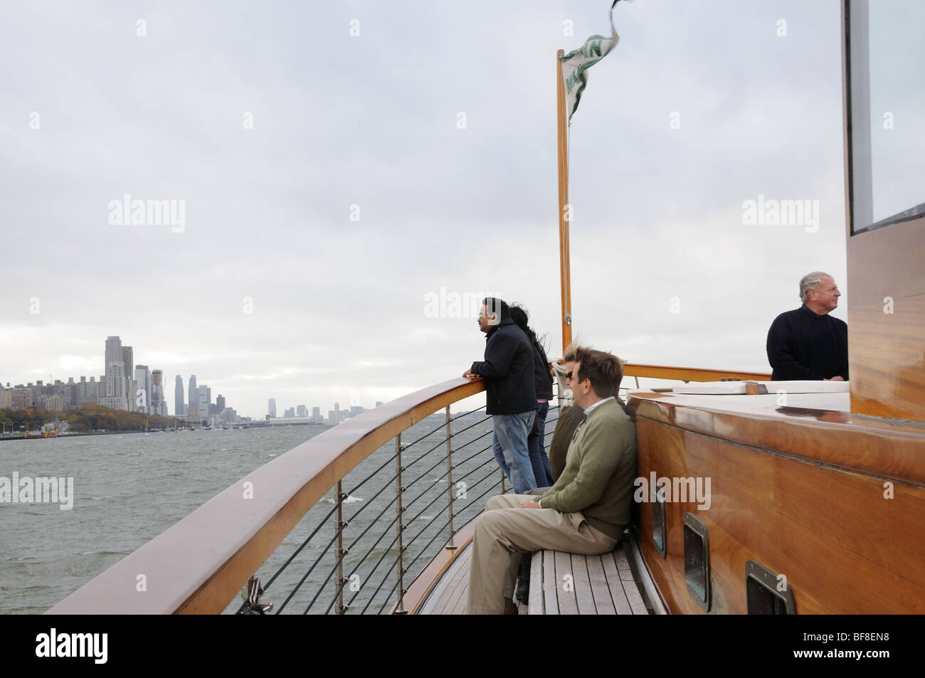 Cruising the Hudson River aboard the yacht, M/V Manhattan, with views ...