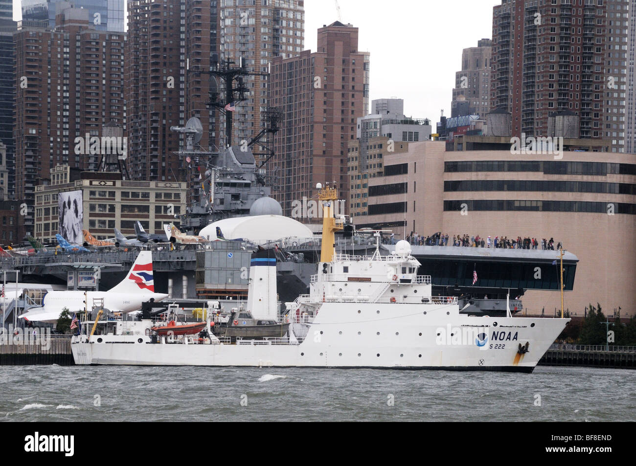 Sonar map hi-res stock photography and images - Alamy