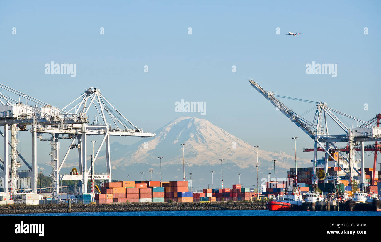 Containers and container cranes at The Port of Seattle, Seattle WA USA ...