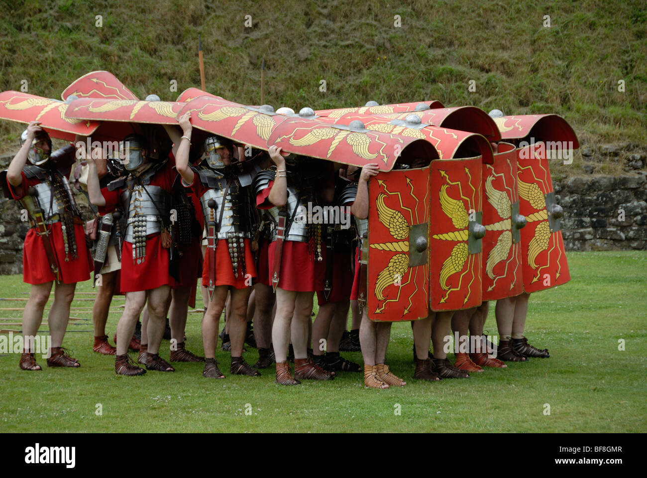 The Ermine Street Guard performing at the Roman Military Spectacular in ...