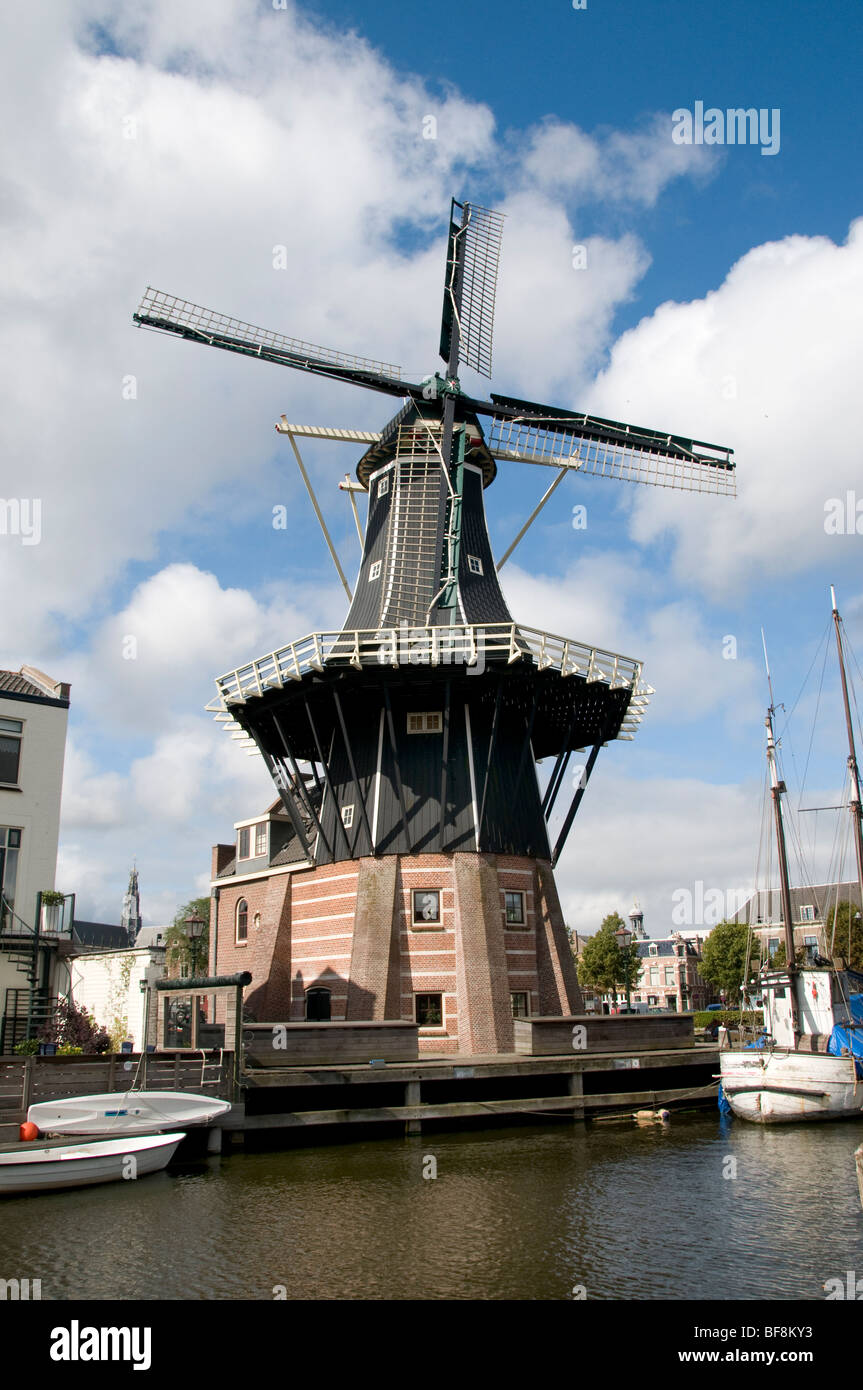 Windmill Moulin de Adriaan Haarlem Spaarne Netherlands Holland Stock ...