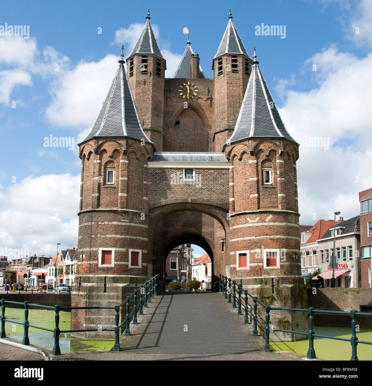 Haarlem Amsterdamse Poort (ca. 1400), Haarlem's only surviving town ...