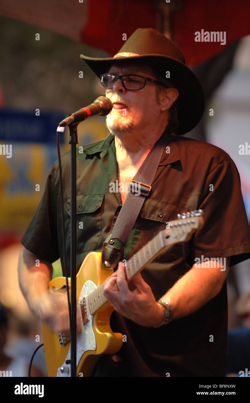 Hawaiian singer hi-res stock photography and images - Alamy