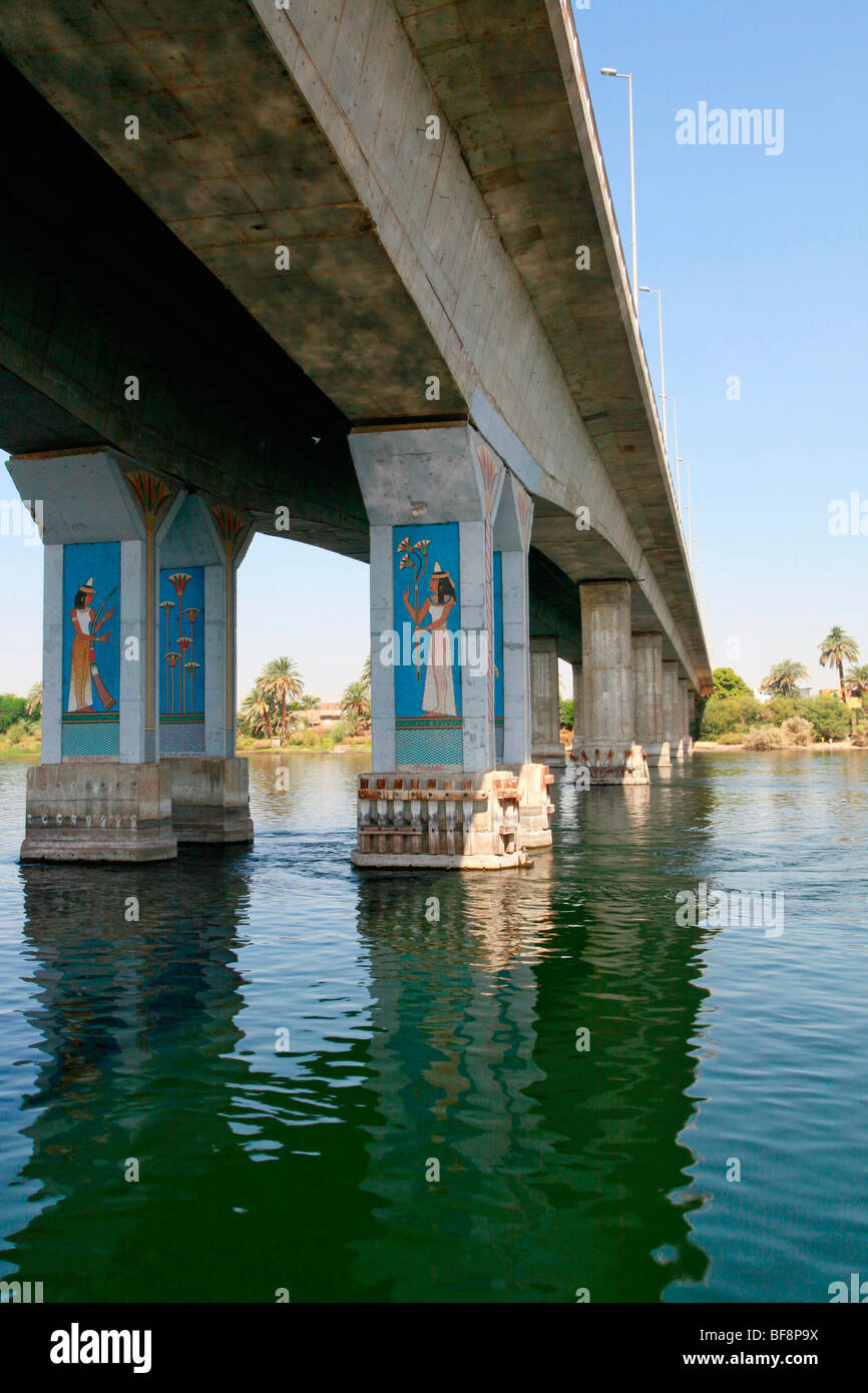 Nile river bridge, near Luxor, Egypt Stock Photo - Alamy