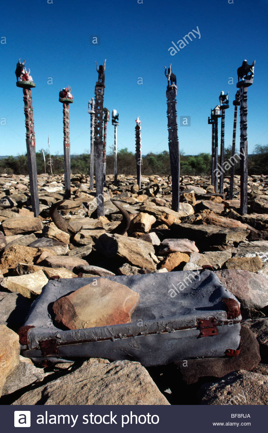 Burial Madagascar Stock Photos & Burial Madagascar Stock Images - Alamy