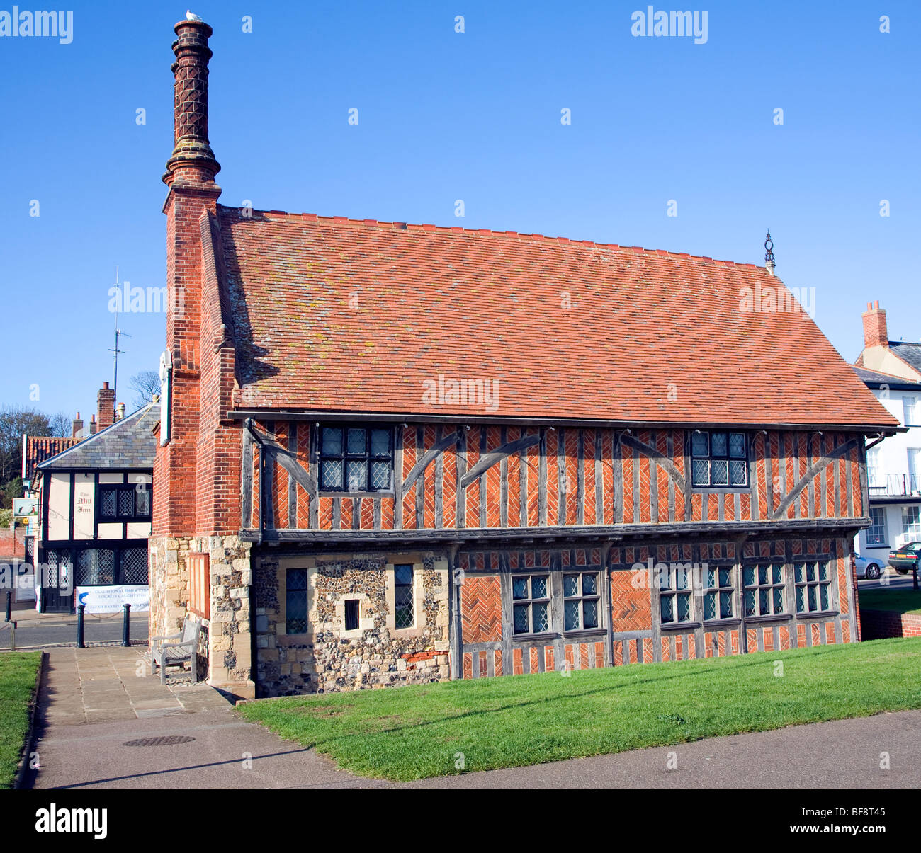 Tudor moot hall hi-res stock photography and images - Alamy