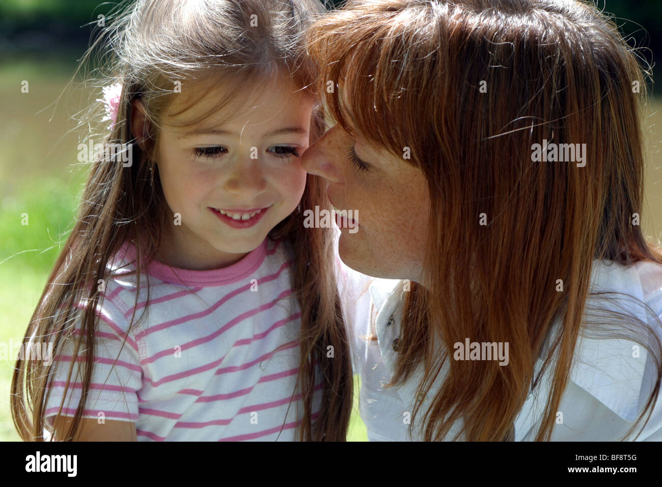 Parents praise child hi-res stock photography and images - Alamy