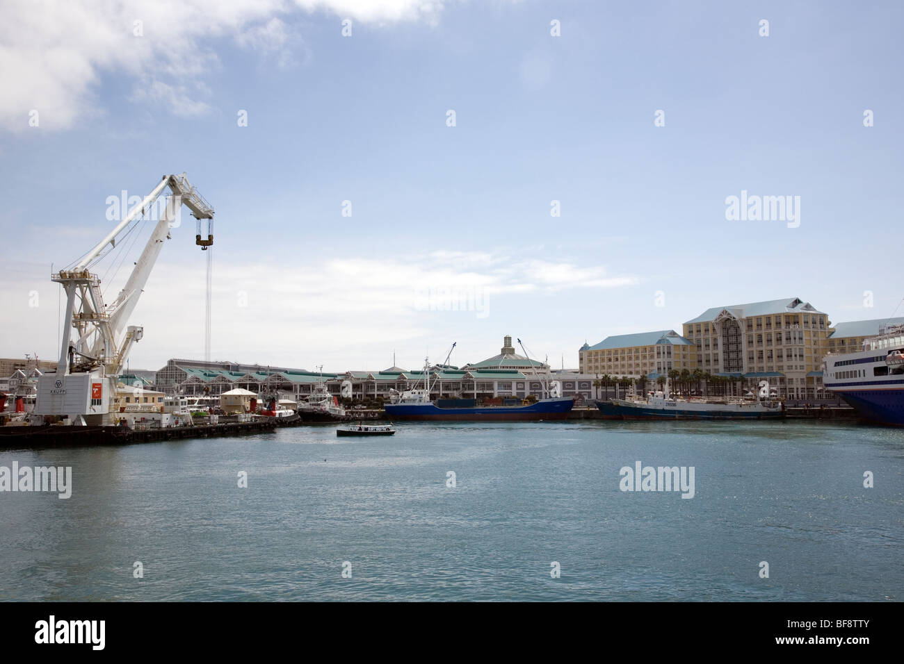 Victoria Basin - Waterfront ,Cape Town Stock Photo - Alamy