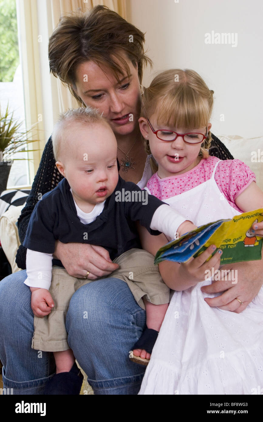 Down syndrome kids reading hi-res stock photography and images - Alamy